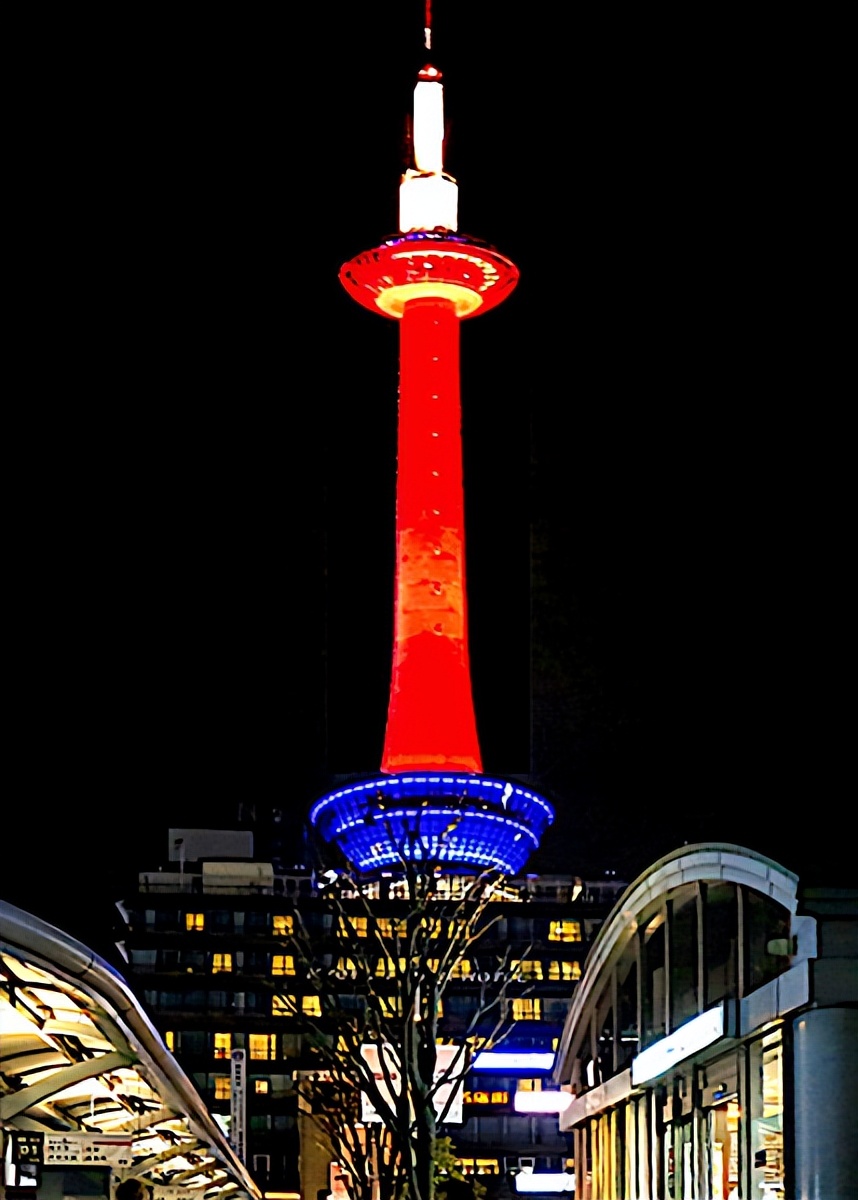 Japan's Kyoto Tower lights up "China Red" on New Year's Eve, Tokyo ...