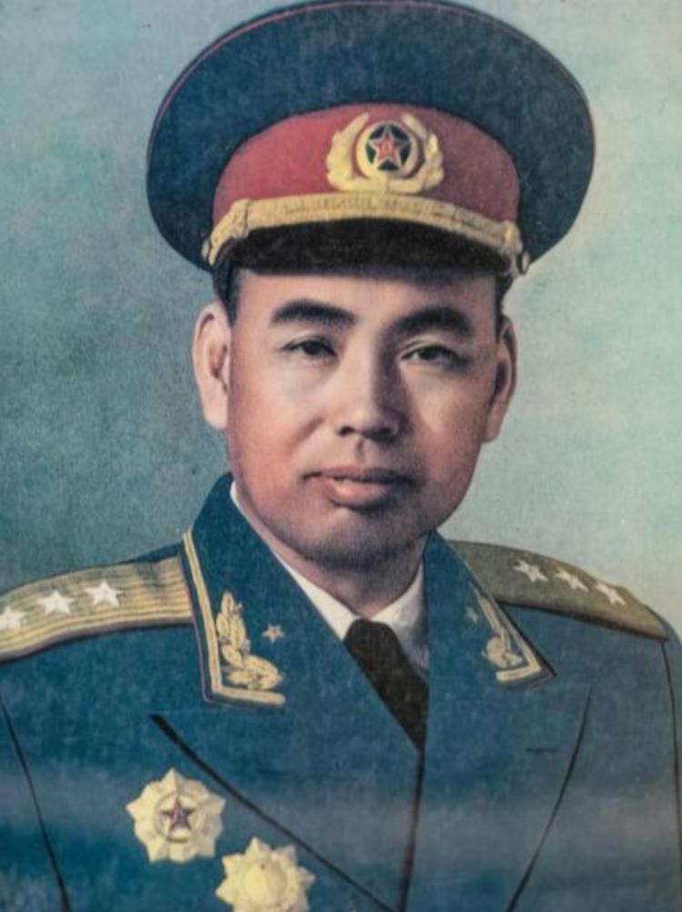 In 1953, when General Xu Shiyou returned home to visit his relatives ...