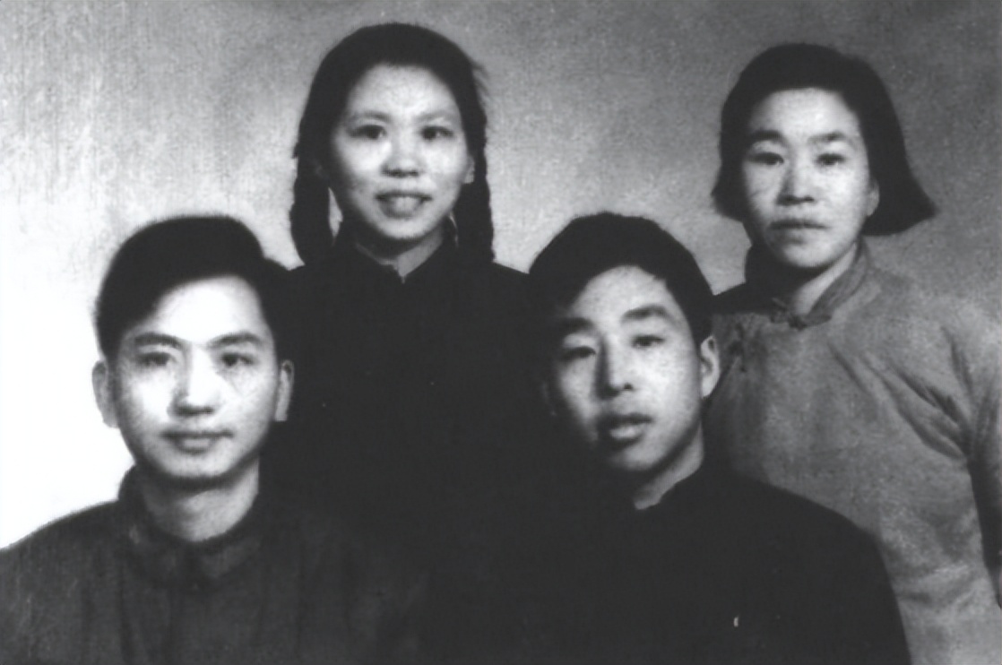 In 1978, Deng Xiaoping actively rehabilitated Peng Dehuai, saying: He ...