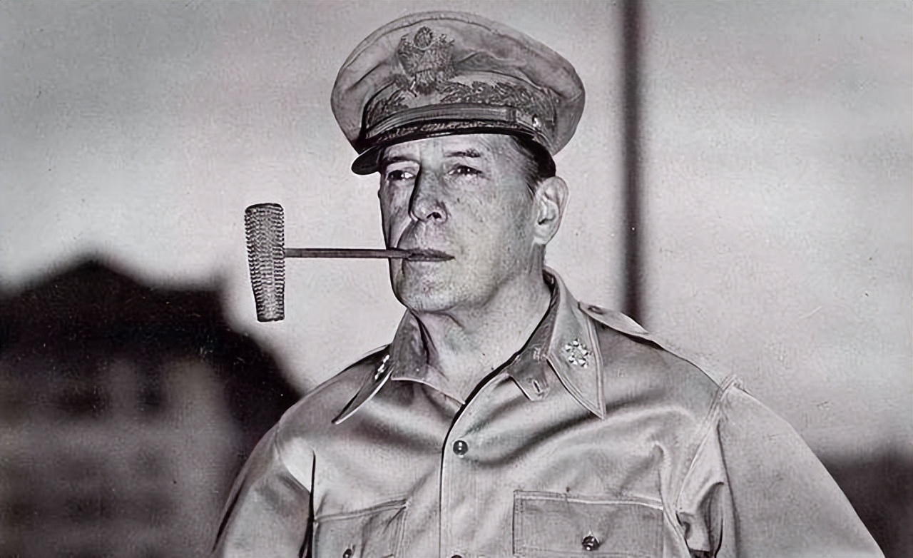 World War II star - MacArthur - iNEWS