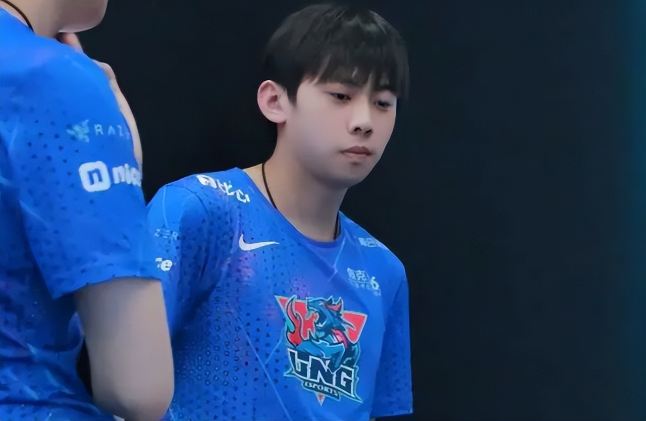 LBL adds heat again?Ale wanted to pull 55 to play, but Doinb didn't dare to speak after ...