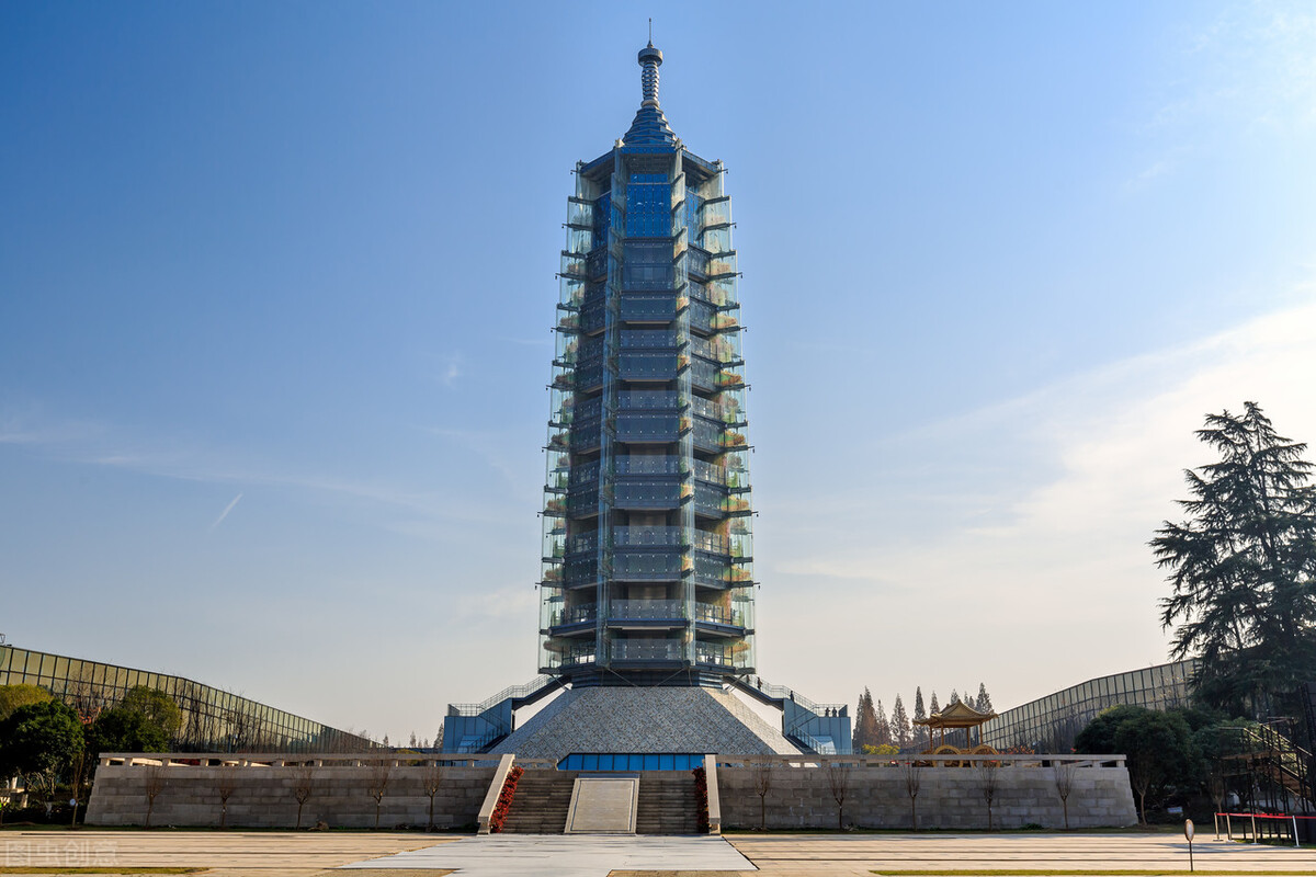 What is Ashoka Tower?What is the mystery of the underground palace of ...