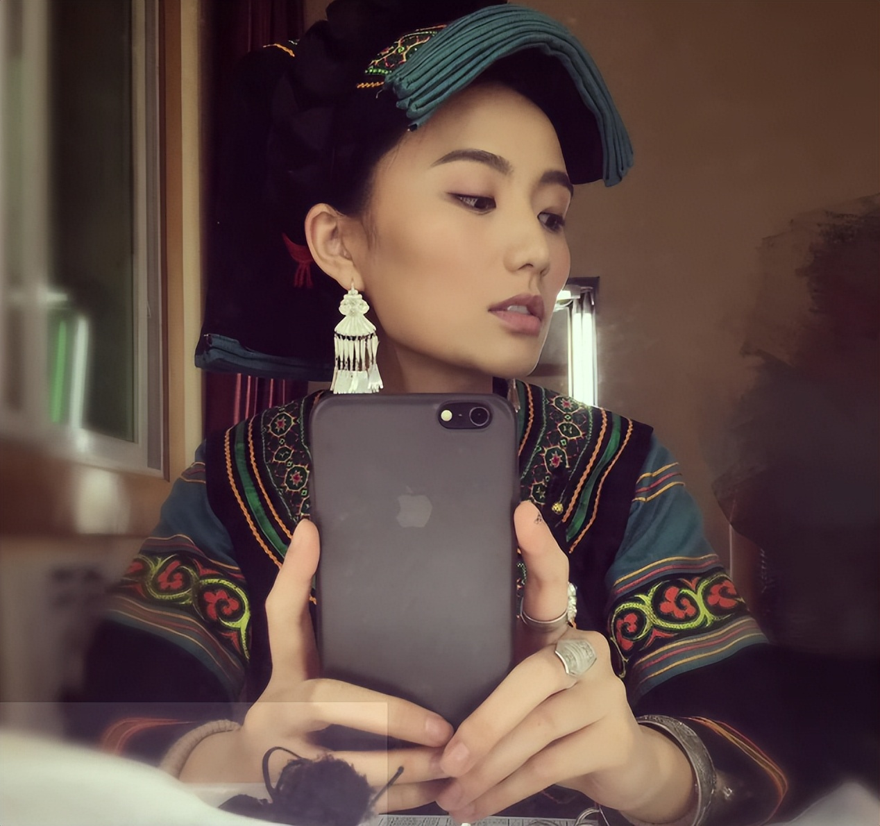 Li Yapeng has climbed high? Haiha Jinxi's father's identity was ...