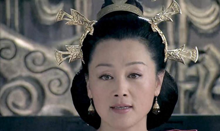 Why did Empress Lu insist on making Mrs. Qi into a human pig to satisfy ...