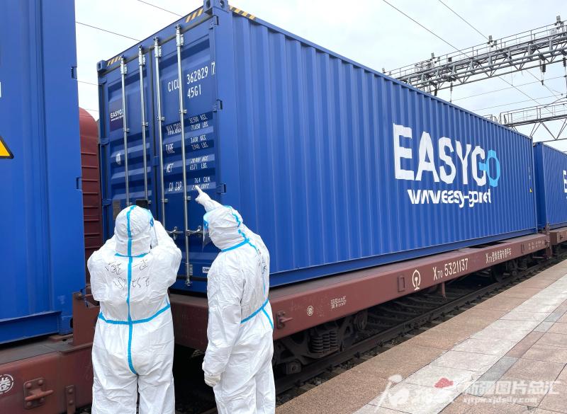 The first export through Xinjiang port - iNEWS