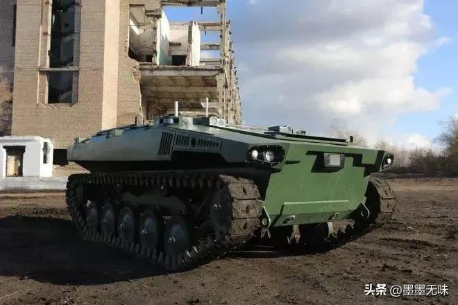 The Russian robot "Mark" will fight German and American tanks on the ...