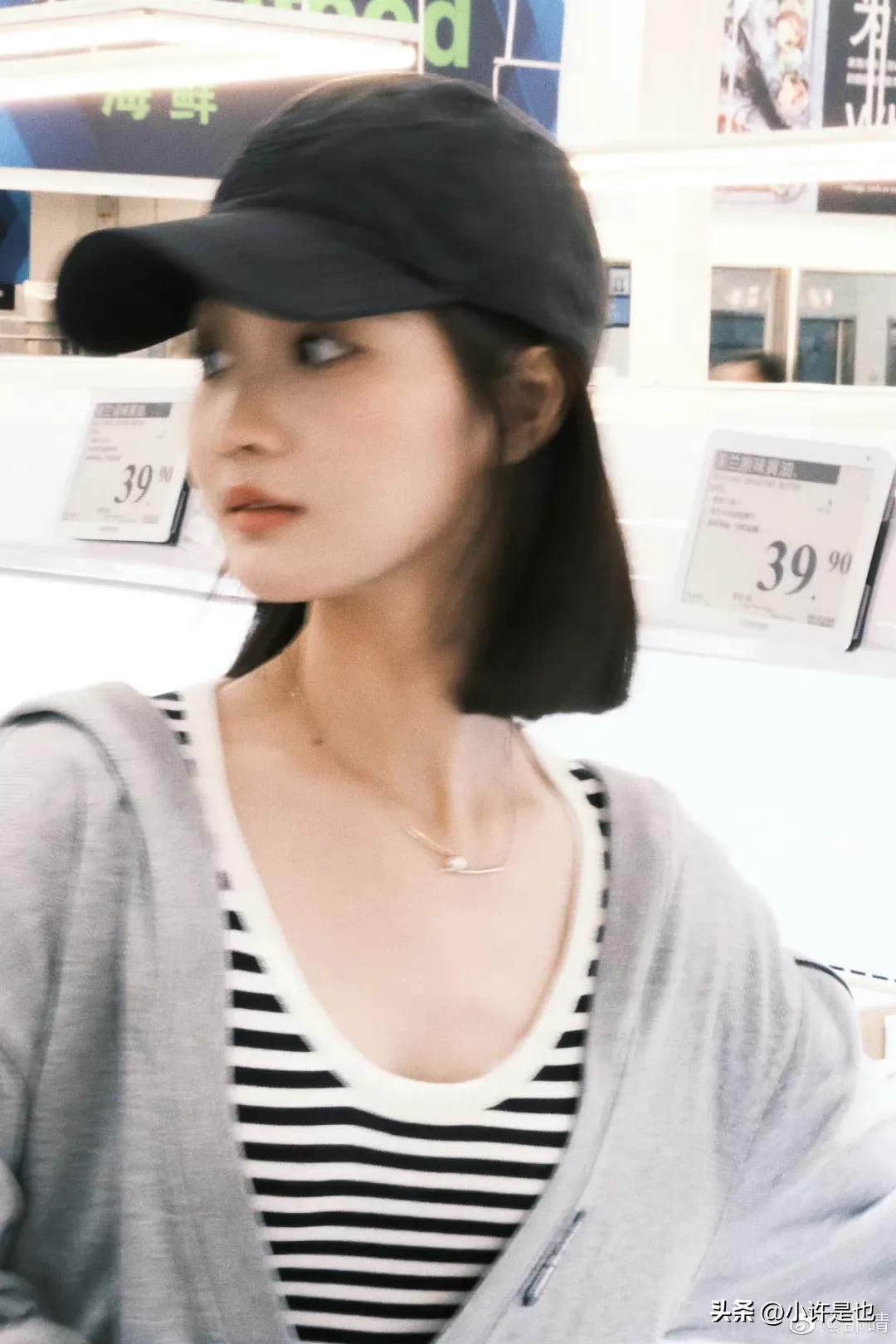 Shao Qing, 21, looks sweet and pure, 14 years younger than Zhang Jiani ...