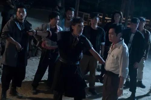 "Sweeping Drugs 3" Liu Qingyun "holds a gun in his pants" threatens ...