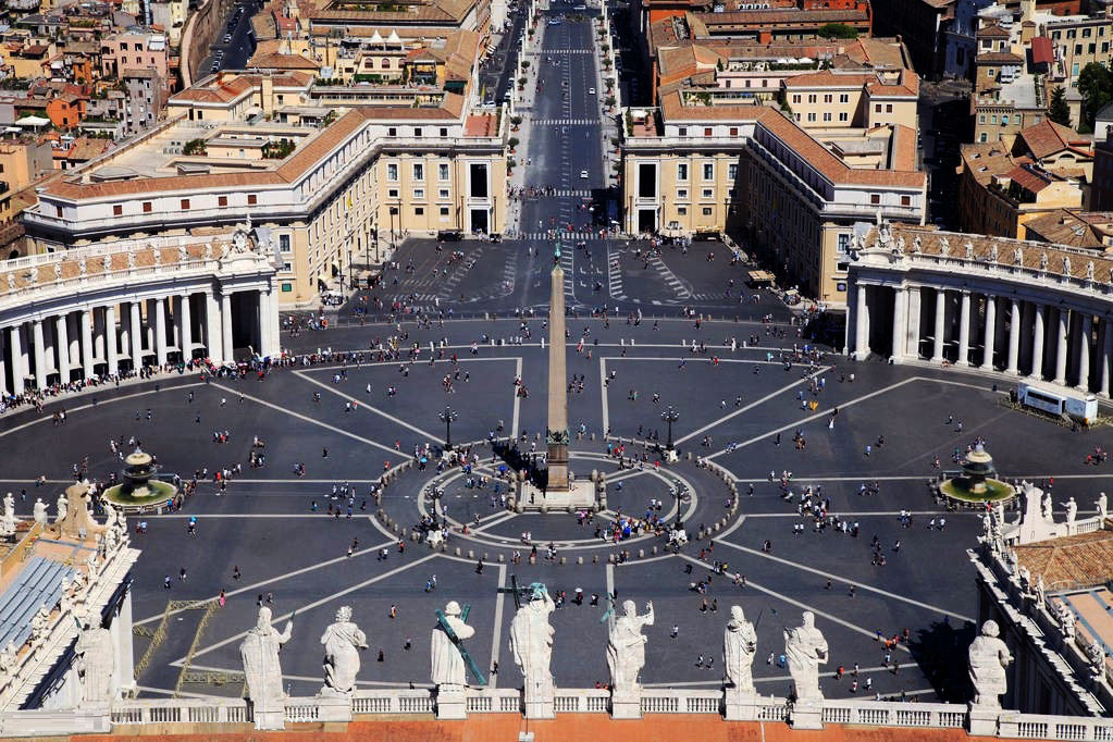 How big is the world's largest sundial? - iNEWS