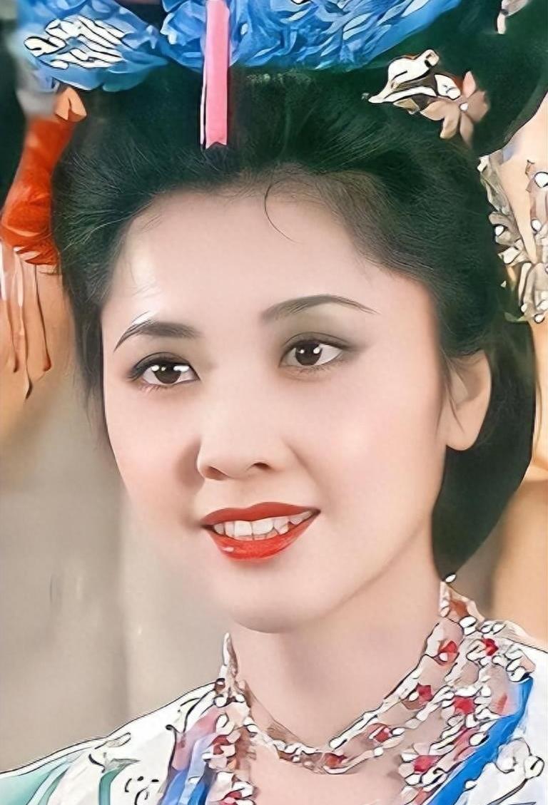 Seeing the aging appearance of 71-year-old Zhu Lin, I realized that the ...