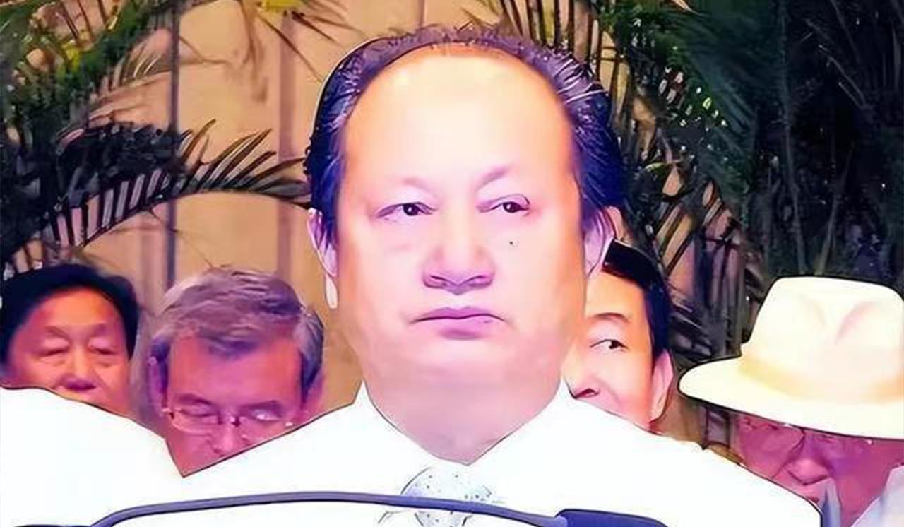 Pang Jiayu, a corrupt official with a passion for sex: He loves his ...