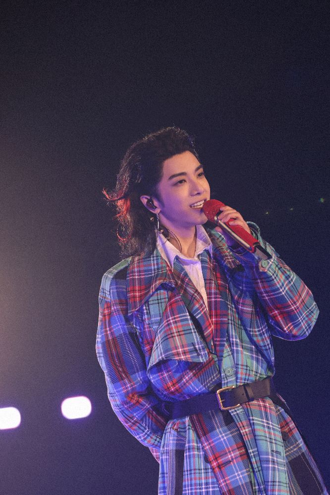 With more than 230 songs in 12 shows in 6 days, Hua Chenyu's concert ...