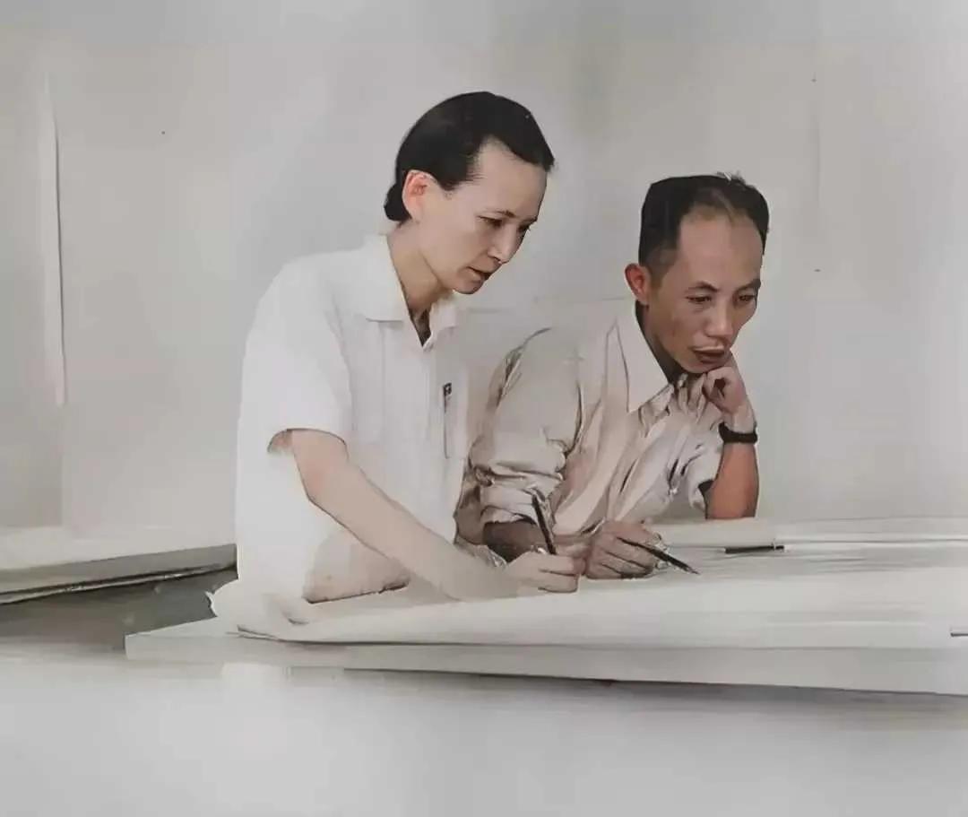 In 1949, Lin Huiyin's "work photo" was exposed, and he couldn't believe ...