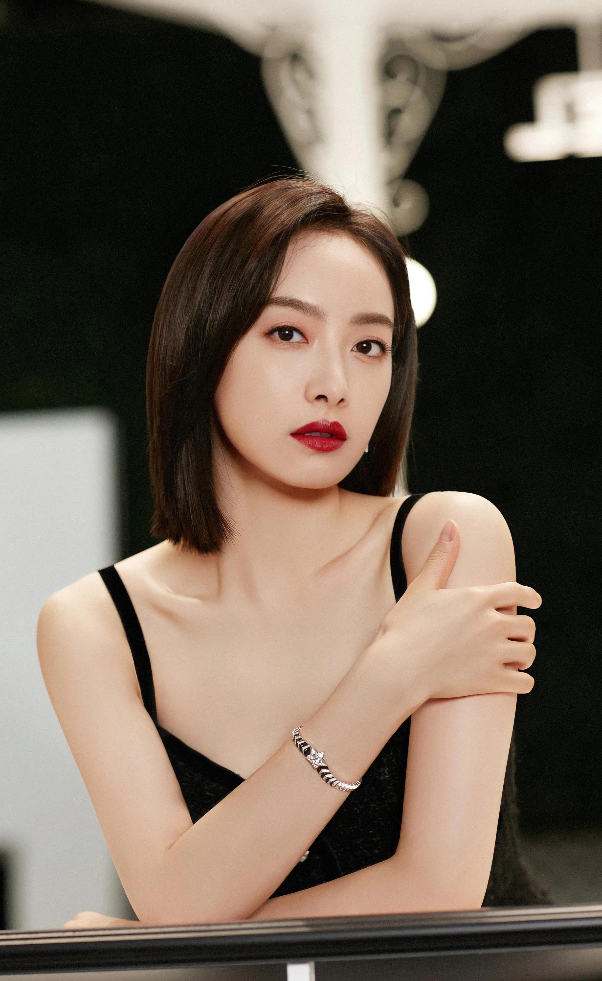 Song Qian, the goddess of temperament - iNEWS