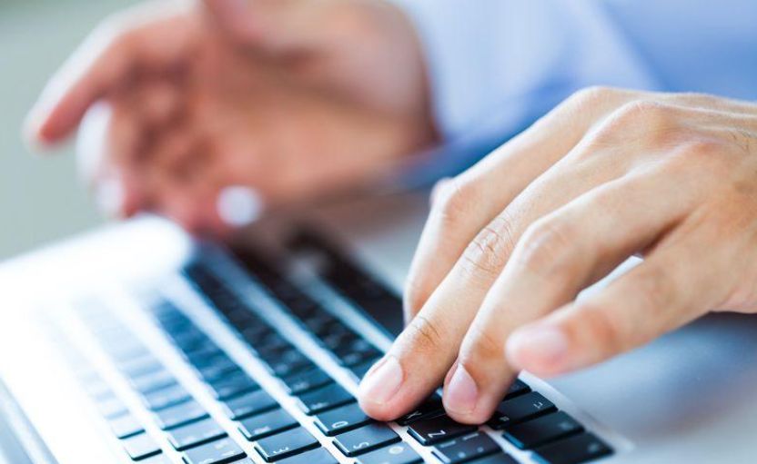 Bad Behavior Habits While Using a Laptop - iNEWS