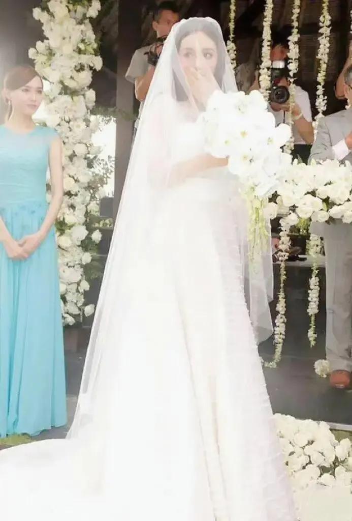 Yang Mi's "wedding photos" in those days really amazed me for many ...