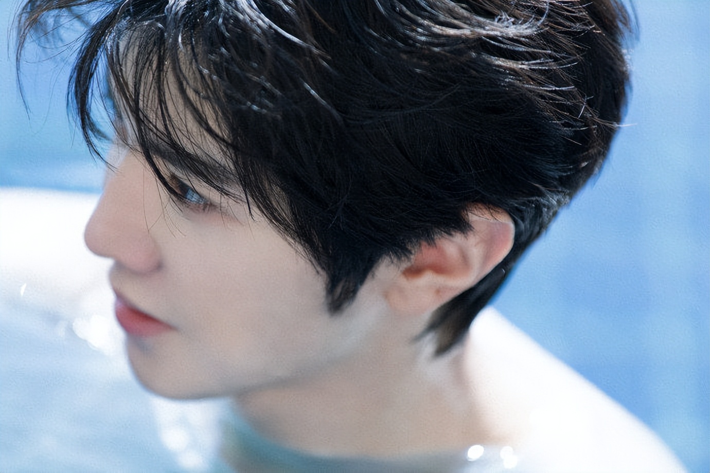 Chen Zheyuan's swimming pool photo! Summer is coming, what to see ...