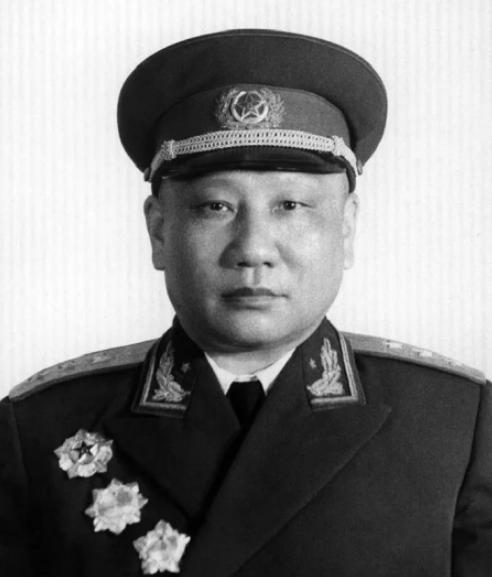 In 1971, Tang Liang's daughter asked for a flat in the military ...