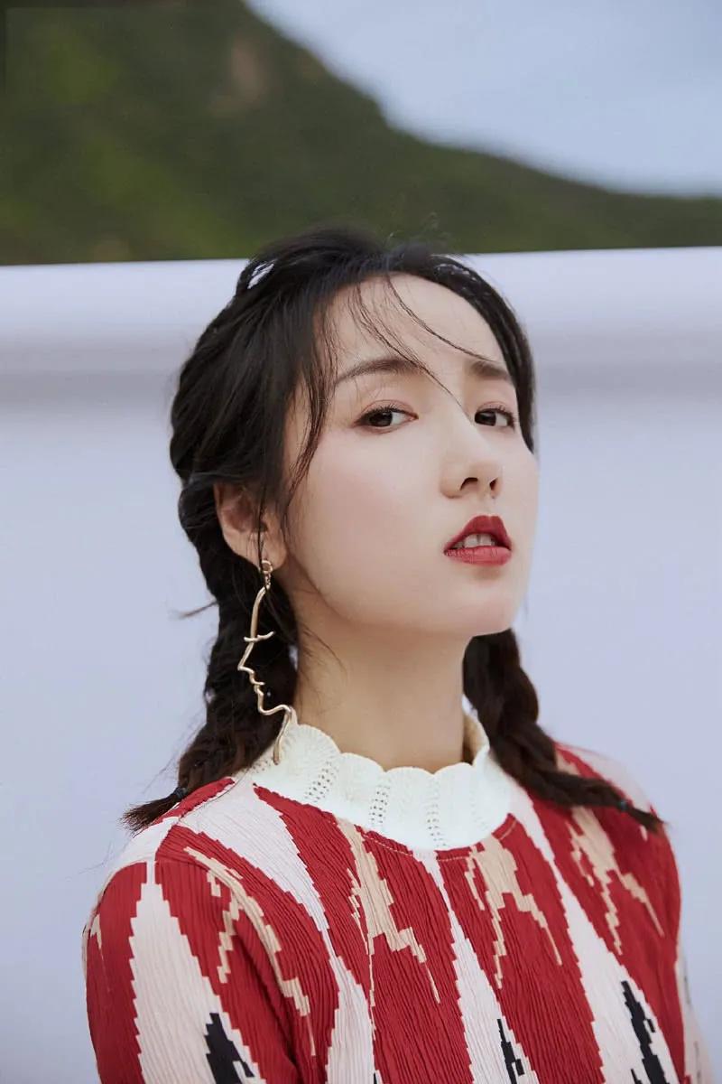 Lu Yi, 18 beautiful photos - iNEWS