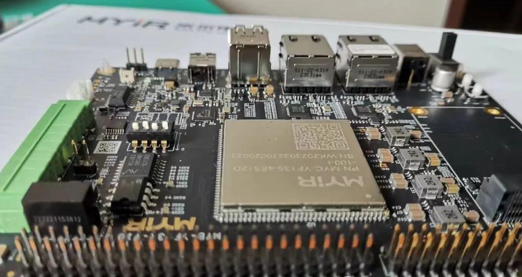 STM32 can also easily run Linux! Mill STM32MP135 core board development ...