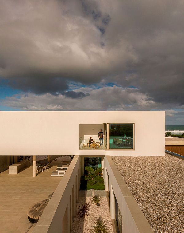 Portugal, Óbidos, Seaside Villa / [i]da Architects - iNEWS