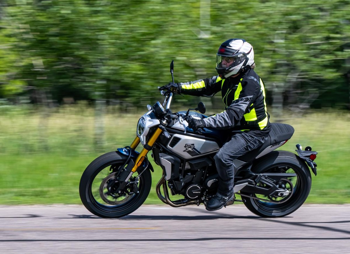 Chunfeng 700CL-X won the 2022 Best North American Model - iNEWS