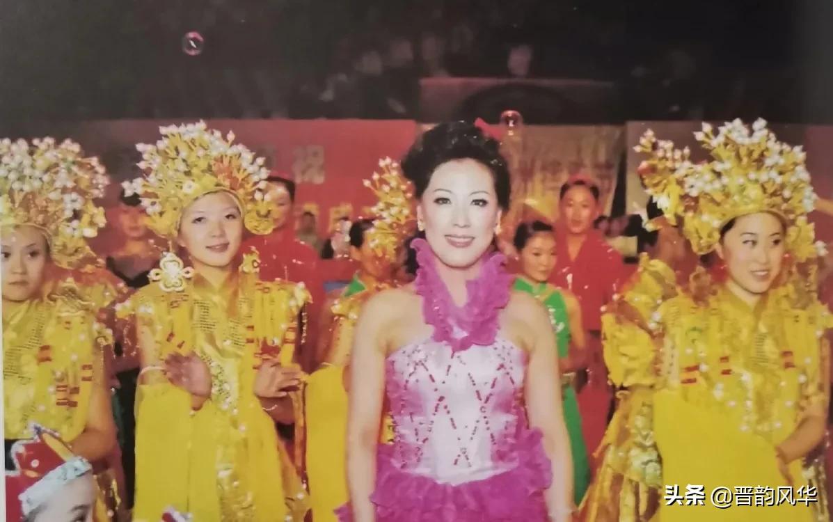 Saibei Pearl: Cheng Fengying, winner of Beilu Bangzi Plum Blossom Award ...