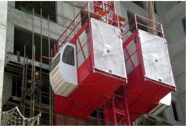 Specification for wall attached to construction hoist - iNEWS