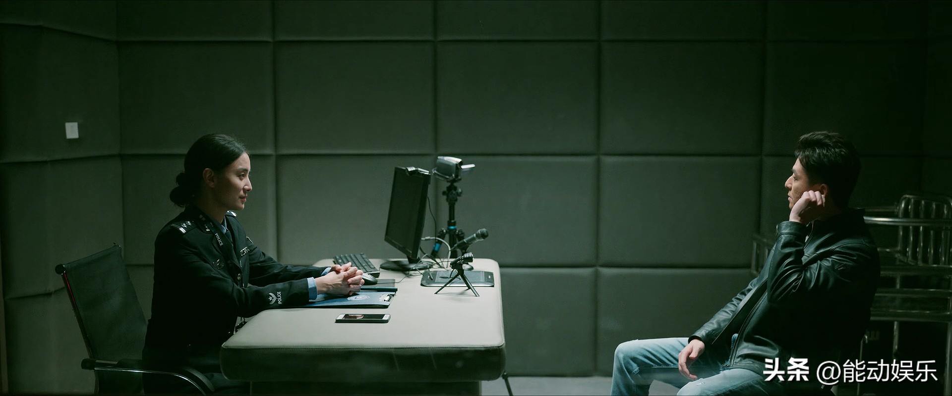 "Who is He" is so tense that people can't breathe, Feng Xiaogang's "Echo" really dares to edit ...