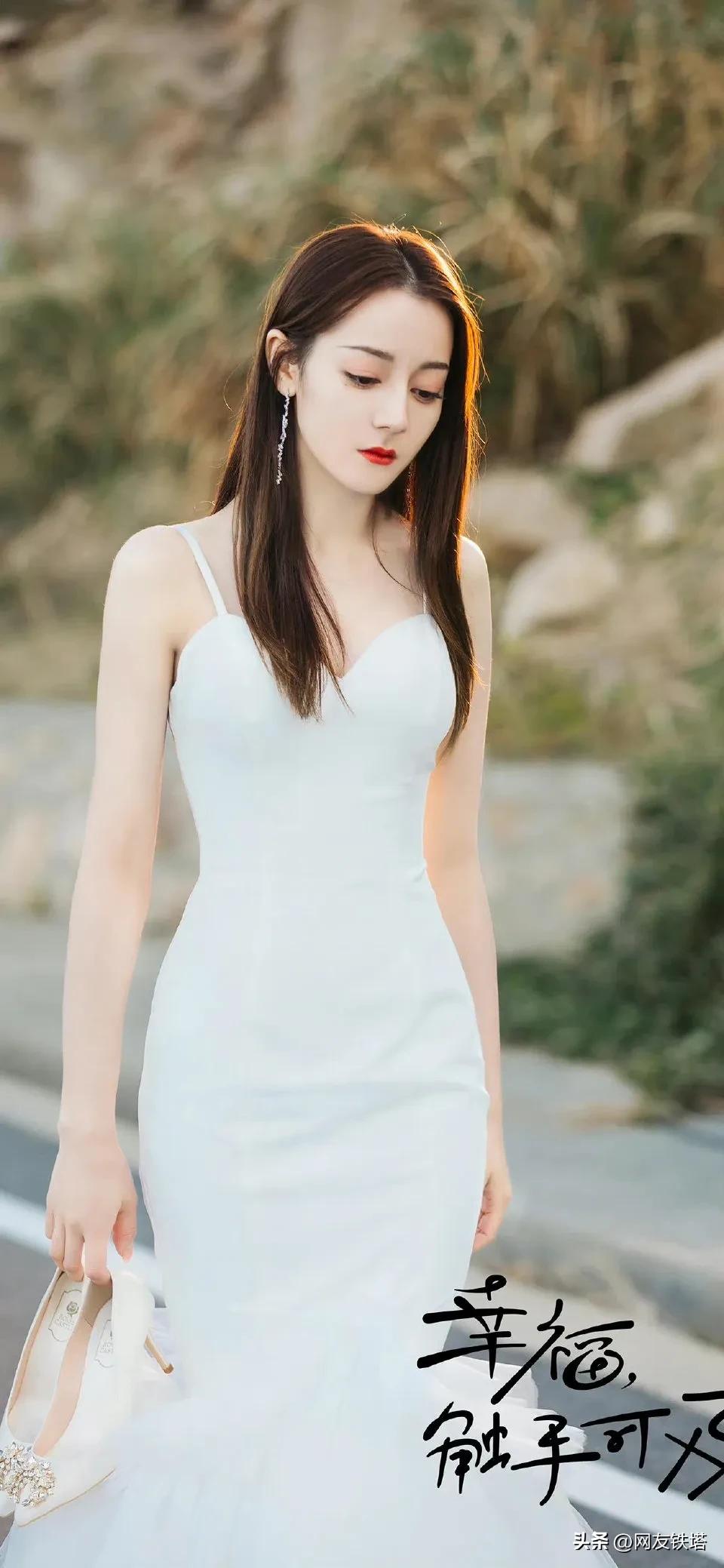 Dilireba wallpaper: the beauty of the allure - iNEWS