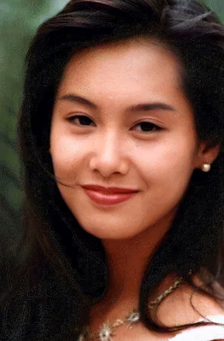 Looking at Athena Chu now, I realize how correct her choice is. Some ...