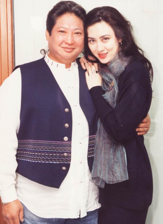 73-year-old Sammo Hung appeared at a roadside stall in Hong Kong ...