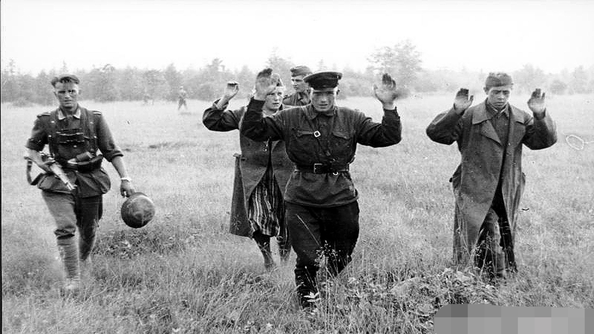 Why capture prisoners on the battlefield? Is it still meaningful to ...