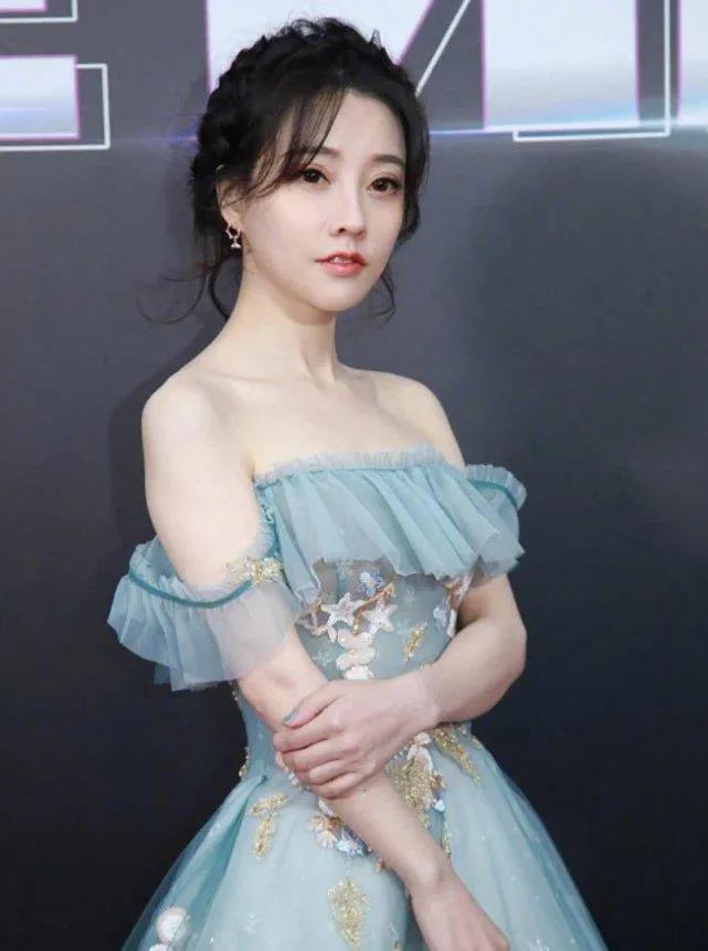 Sunshine girl Feng Timo beautiful picture - iNEWS