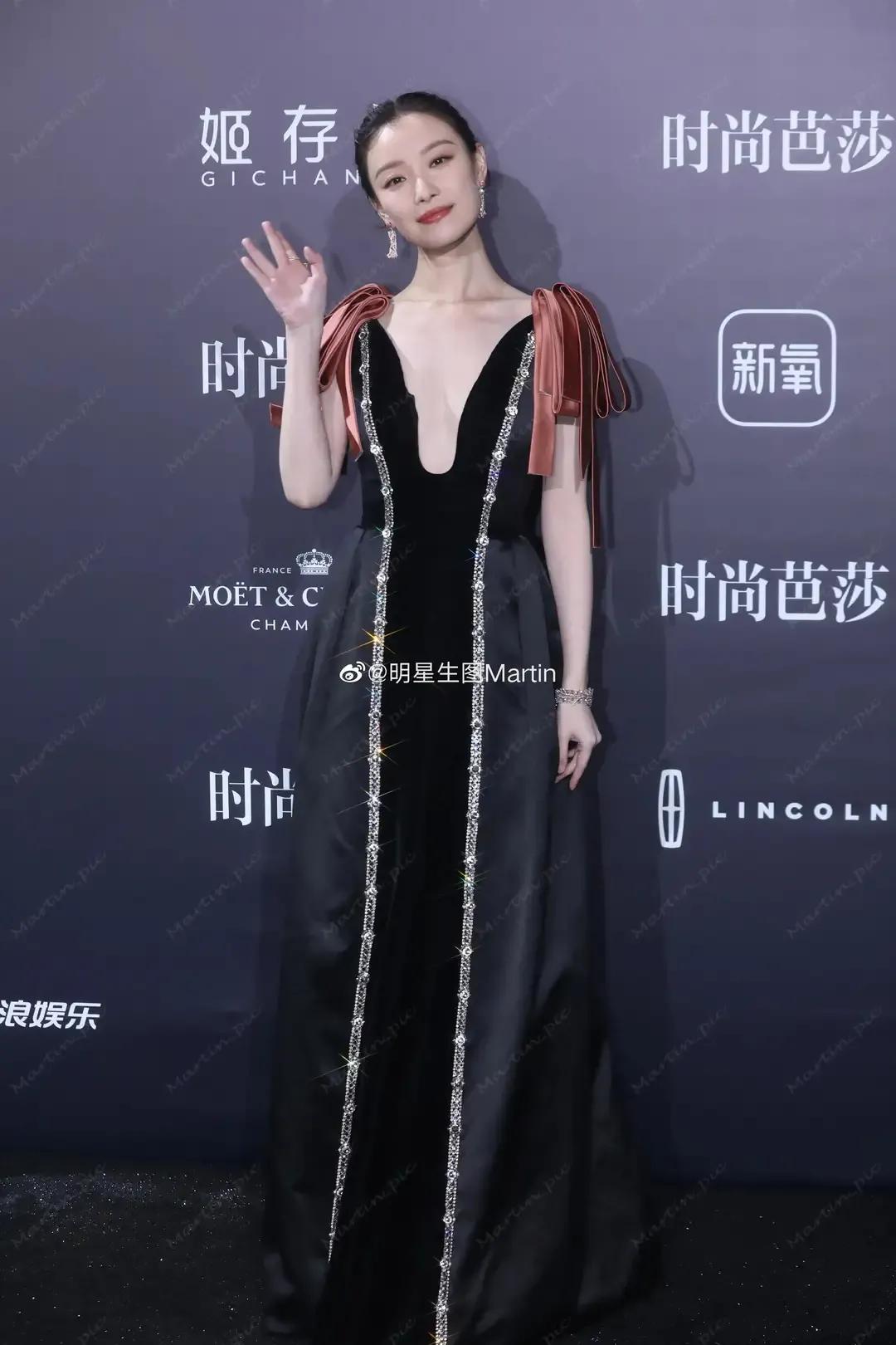 Jin Xishan's beautiful legs in stockings, Yang Ying, Jin Chen, Ni Ni ...
