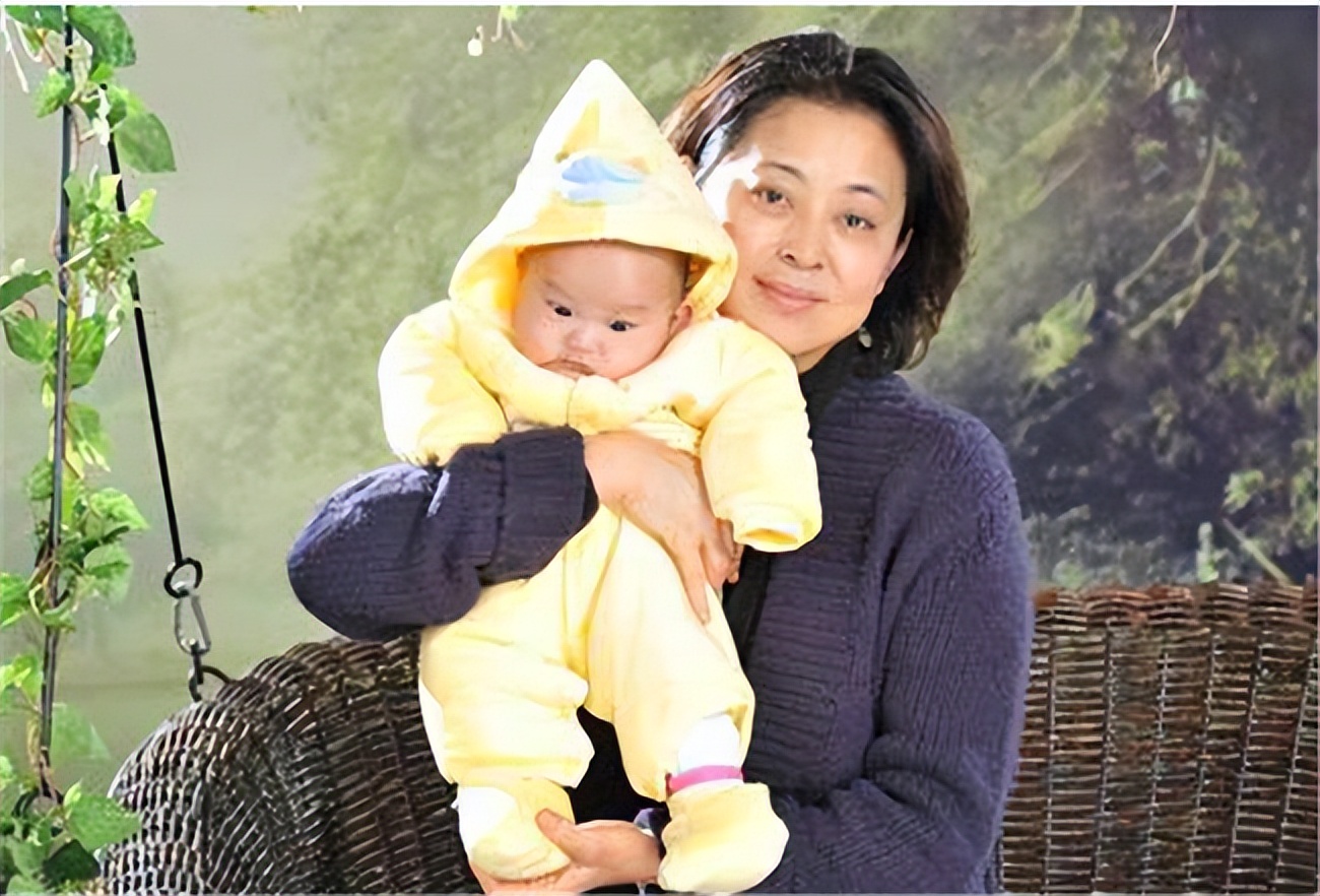 Ni Ping's ex-husband Wang Wenlan: I didn't abandon my wife and son, and ...