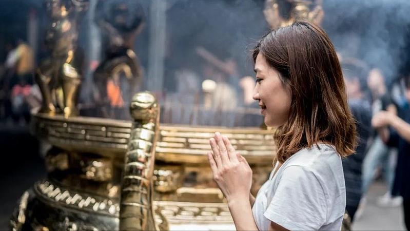 [Buddhist Common Sense] What is the meaning of the action of worshiping ...