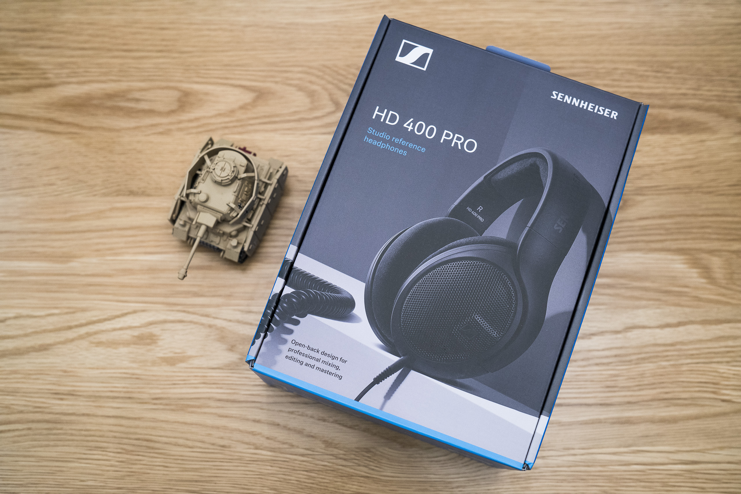The "advanced dual agent" in the headphone industry: Sennheiser HD400 ...