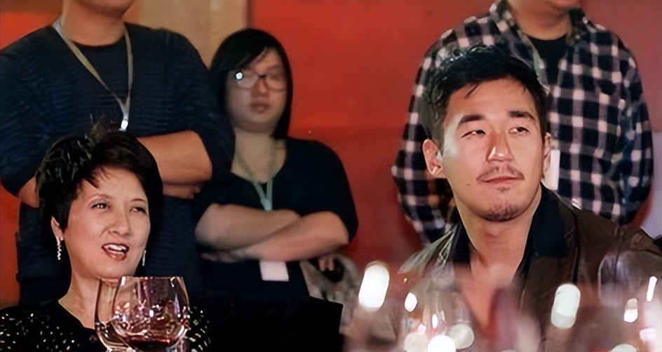 This time, Zhang Guoli's son was indeed misunderstood by rumors - iNEWS