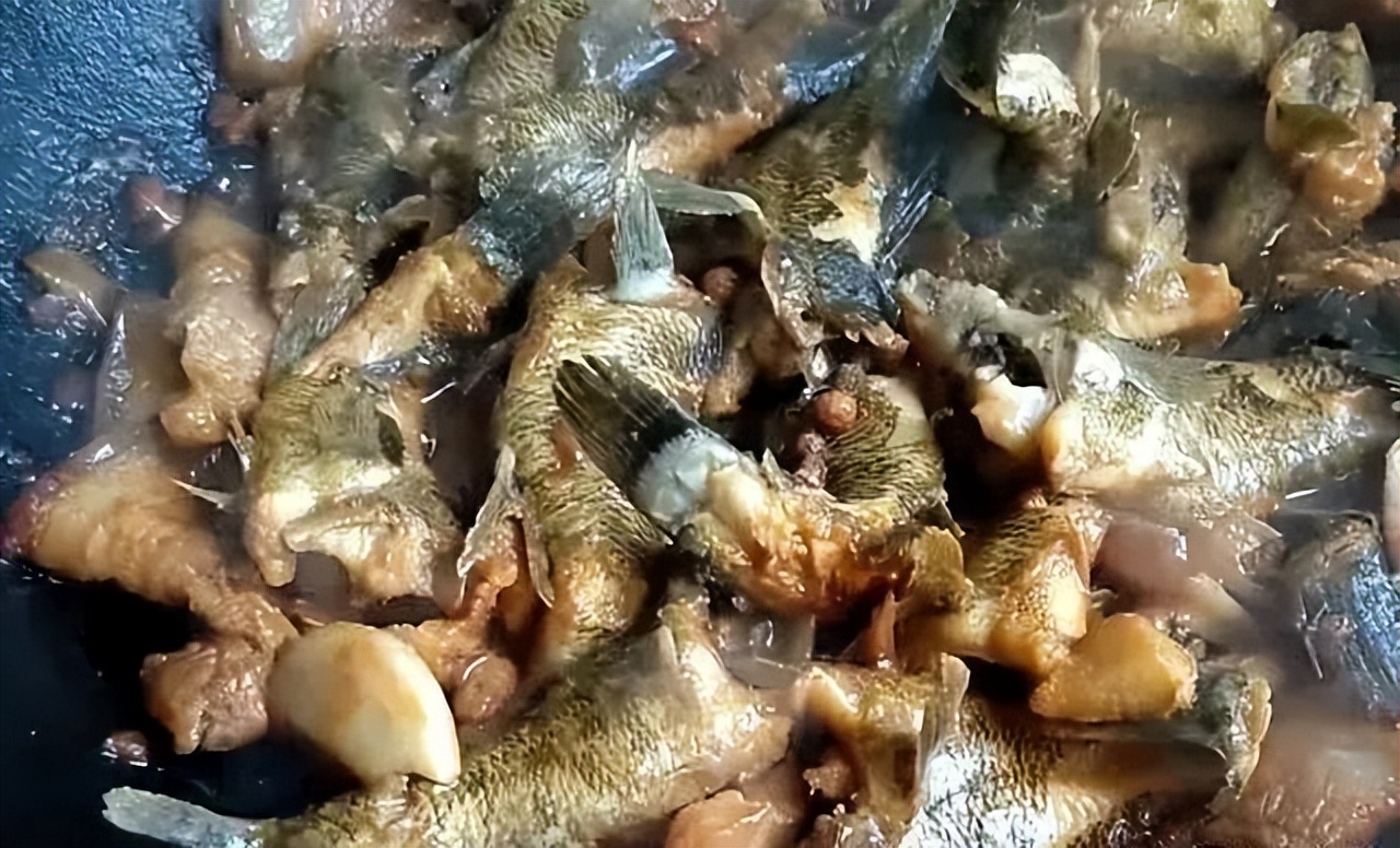 Zhang Hongfu_Learn this trick, the stewed fish has no fishy smell, and ...