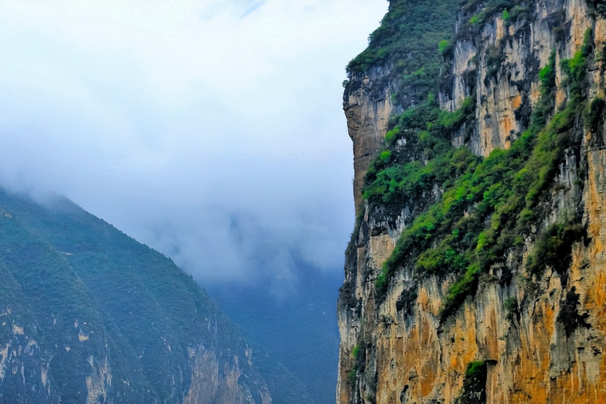 Seven magnificent sights, tourist destinations that cannot be missed in ...