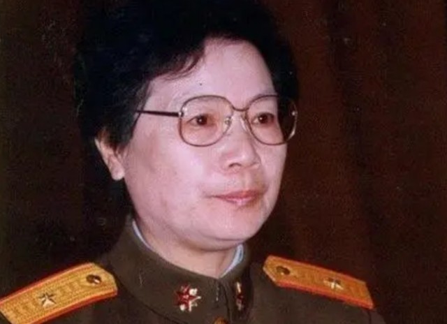 In 1988, five female generals were awarded the rank of major general ...