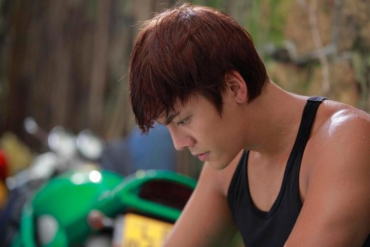 Breaking into the showbiz without acting skills, relying on your face ...