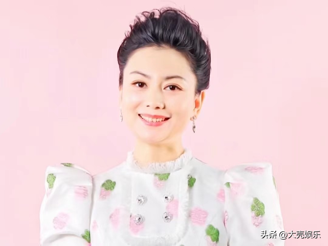 Tan Mei posted old photos to confess to Zhu Jun. The two are still in ...