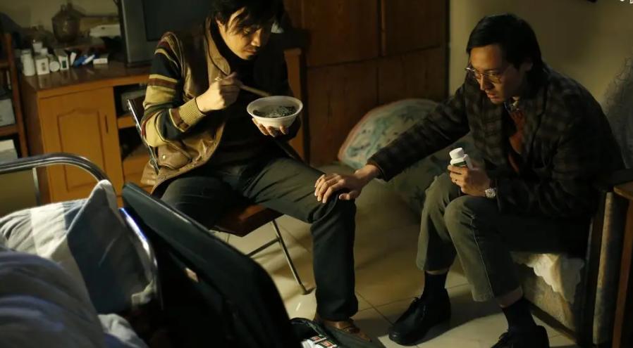 Analysis of the Expression of Absurd Aesthetics in the Film "I'm Not ...