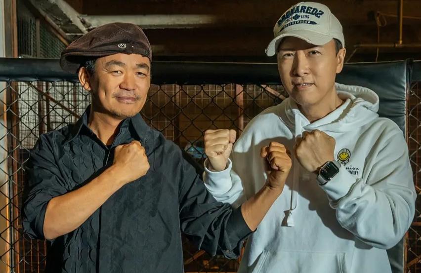 Ma Rong attended her daughter's graduation ceremony, Wang Zishan looked ...