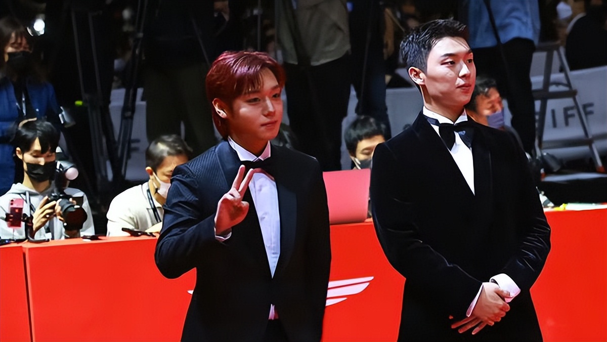 Busan Movie/Luxury Superstar Combination!Yu Zeyan's contrast is cute ...