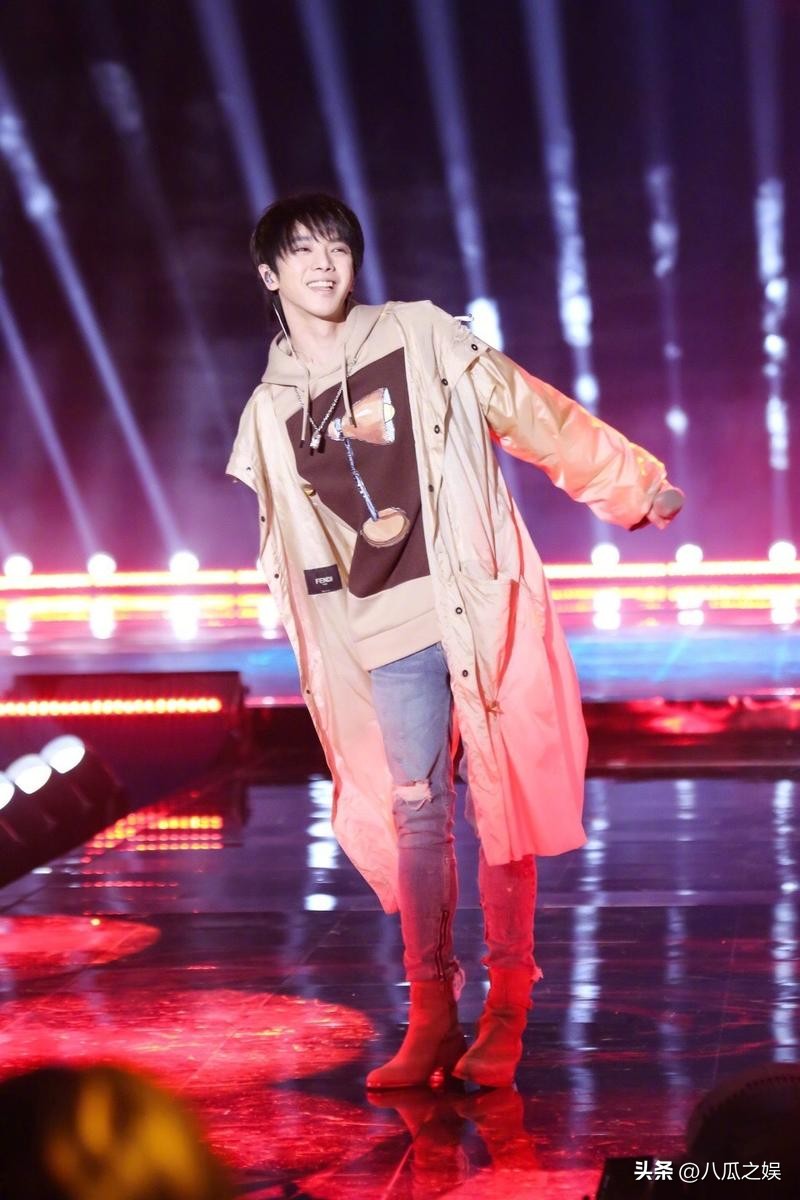 Music mage? No, Hua Chenyu is "the eternal god of the Chinese music ...