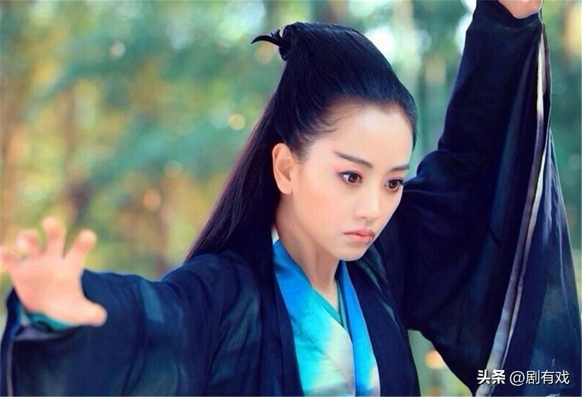 Yang Rong: Leaving Yuzheng, as soon as he comes on stage, he is Wang ...