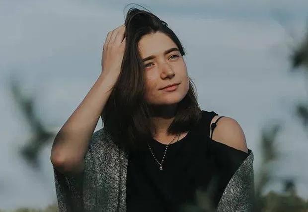 If a woman misses you, she will send you these 5 sentences on WeChat ...